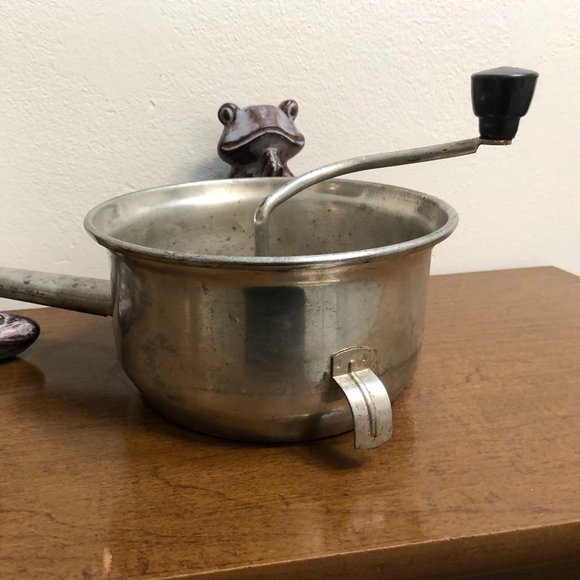 NO. 101 THE ORIGINAL FOLEY FOOD MILL | Kitchen | Antique Foley Food ...